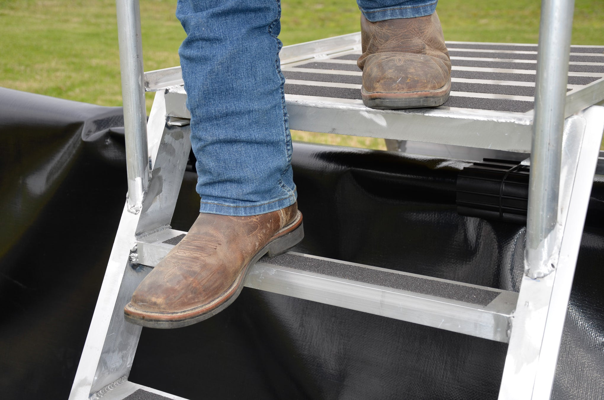 Poly Dike MPE - Hard Poly Walls — Consolidated Containment