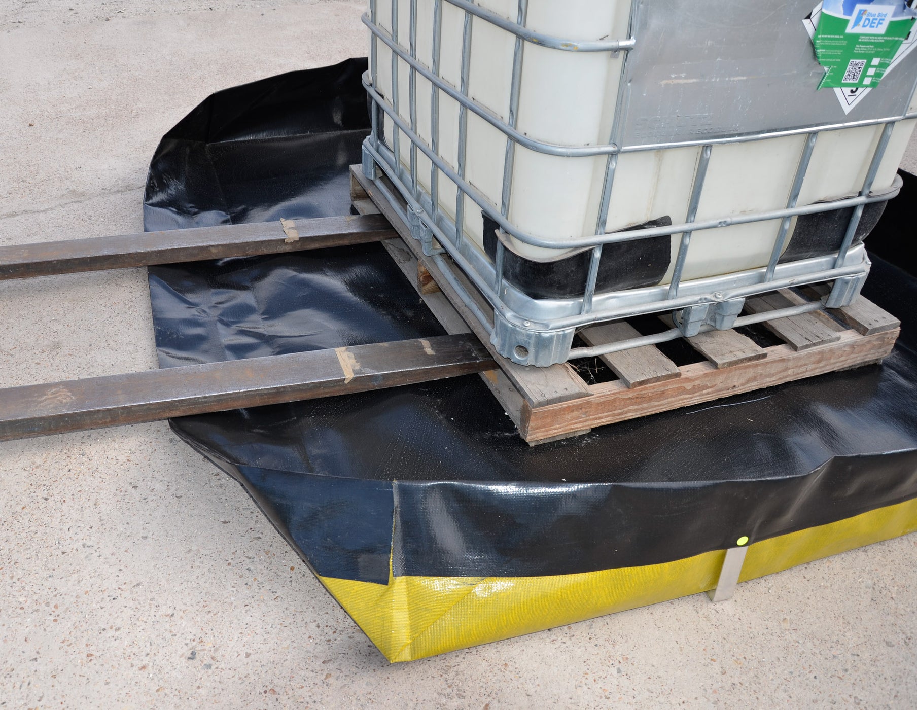 Proflex L-Bracket Secondary Spill Containment Berm — Consolidated ...